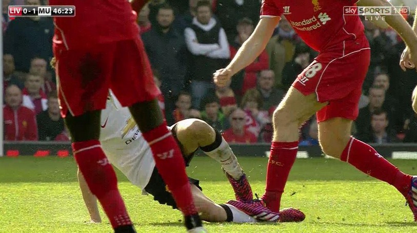 DTotD: Steven Gerrard sent off 48 seconds after entering Liverpool-Man ...